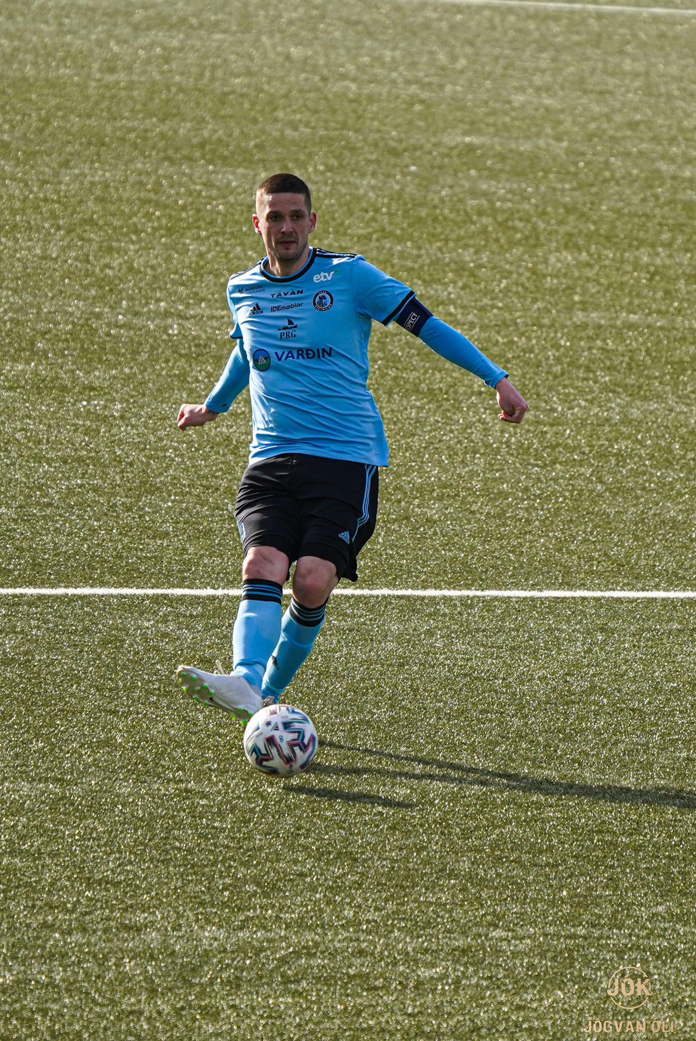 (Ljóðsamrøða) Atli Gregersen gleðir seg til altjóða fótbólt aftur