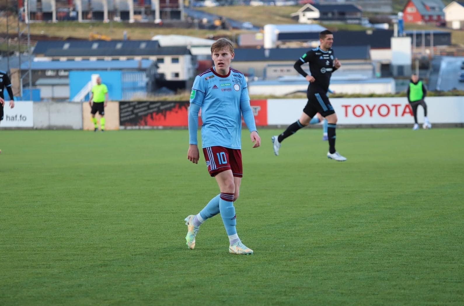 Fult umfar í VFF Cup í kvøld