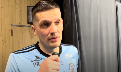 Atli Gregersen um 2-1 sigurin á Linfield